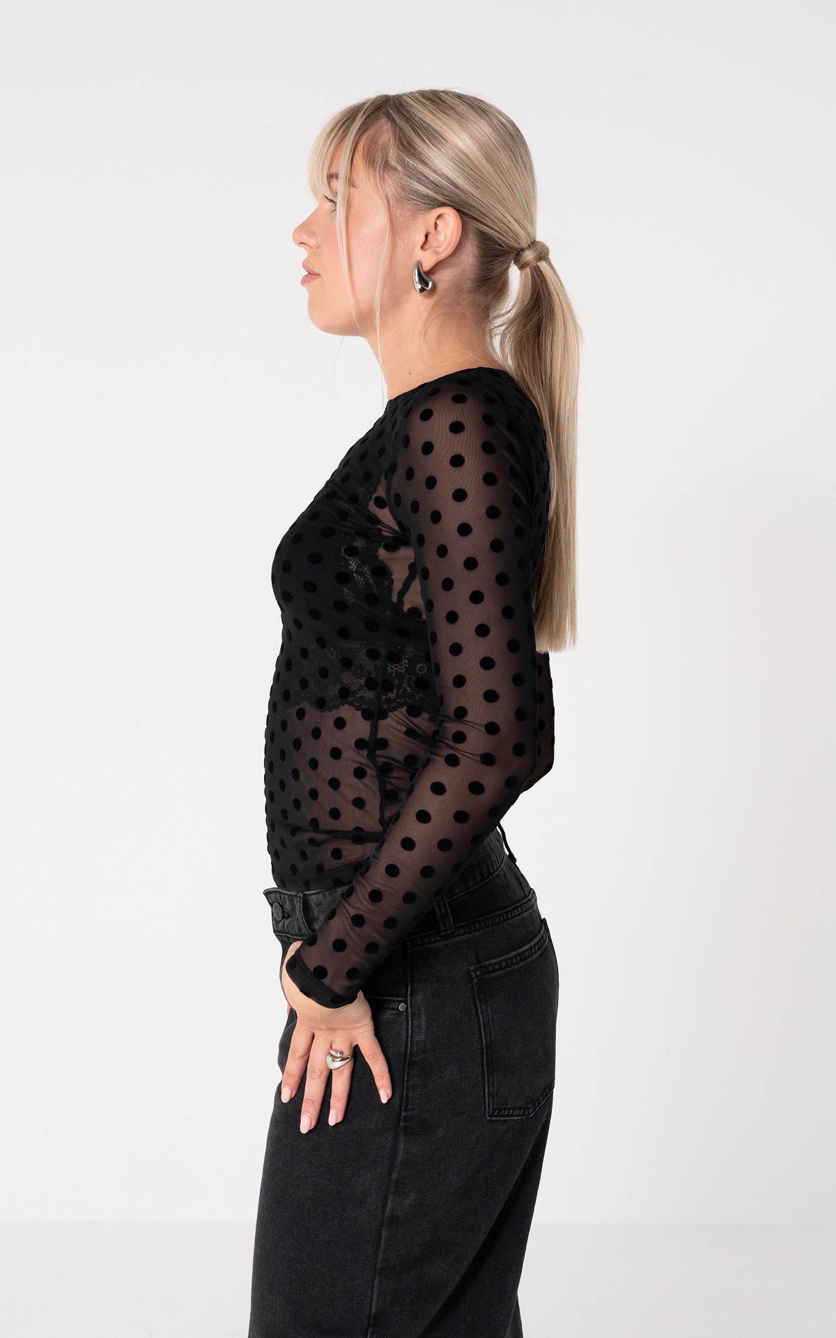 See Through Top Met Stippen Zwart Guts And Gusto