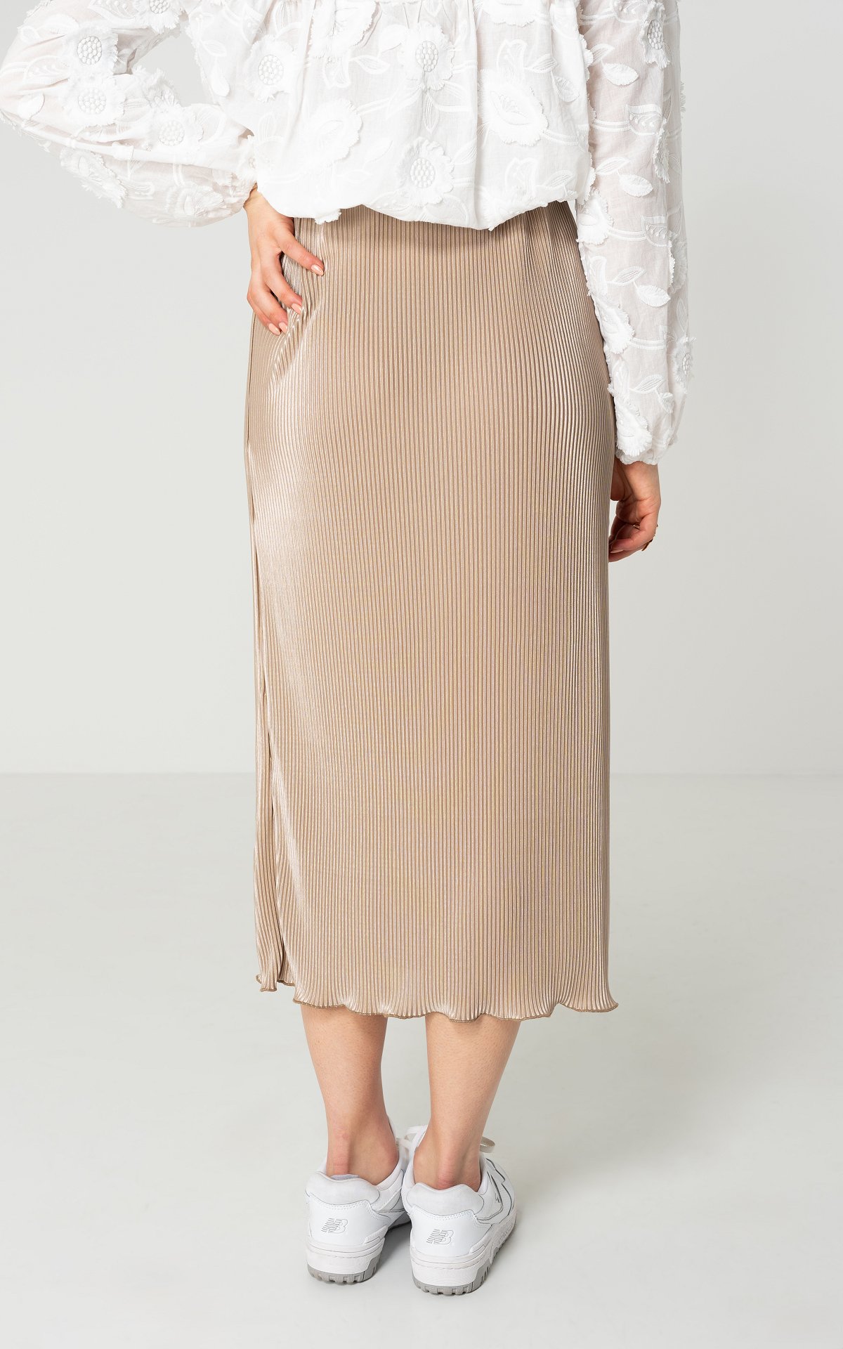 Plissé rok met elastieken band - Champagne | Guts & Gusto