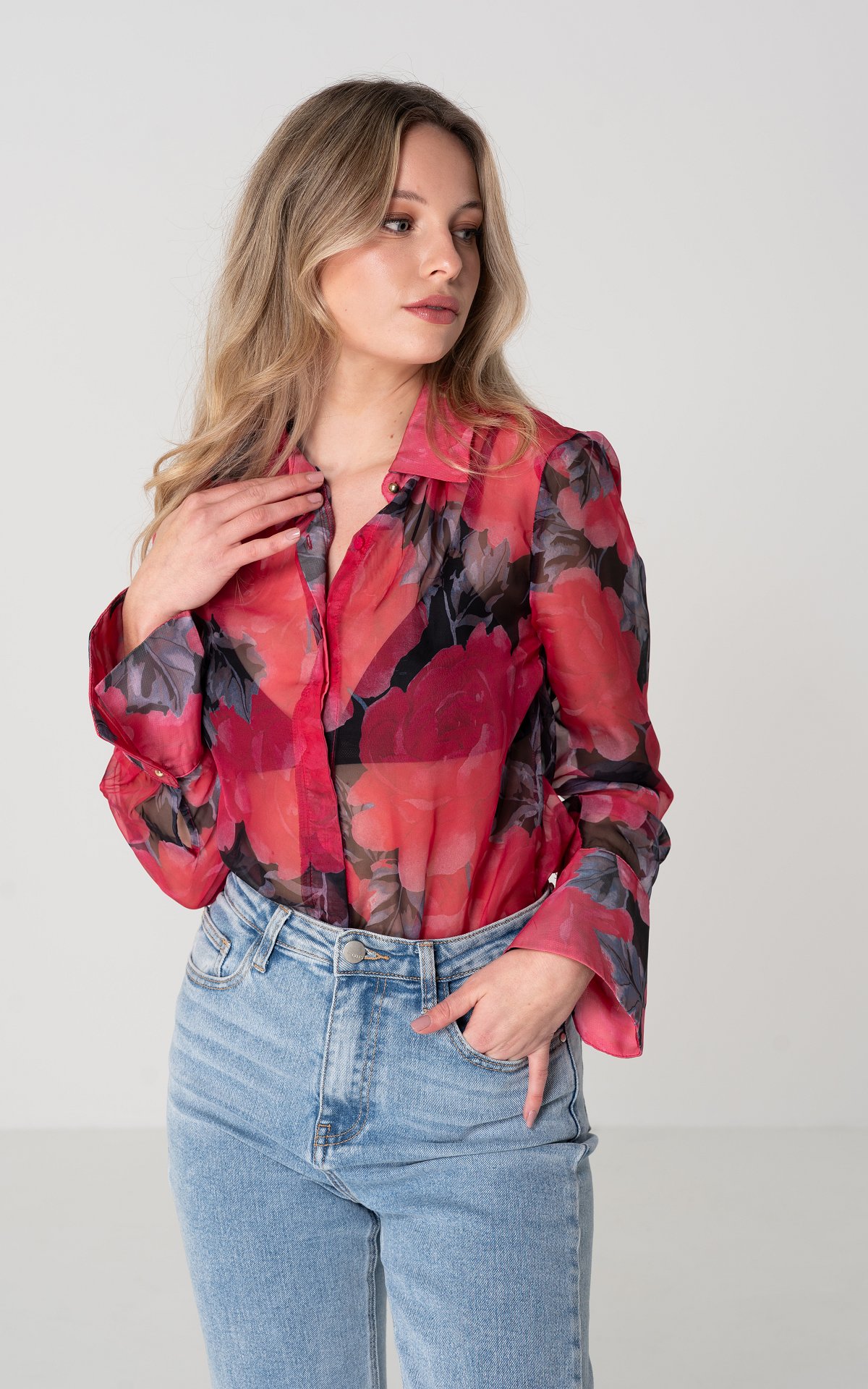 See-through blouse with floral print - Black Red